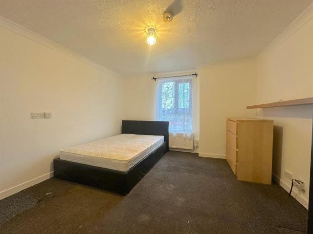 Juniper Way, Hayes