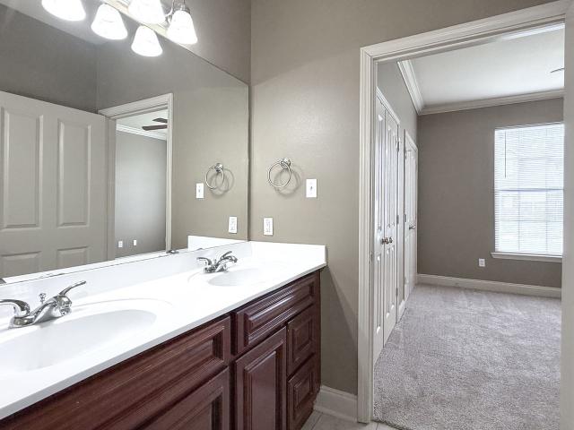 Juban Courts Condos 3 Bedroom Apartment for Rent at 8447 Florida Blvd, Denham Springs, LA 70726