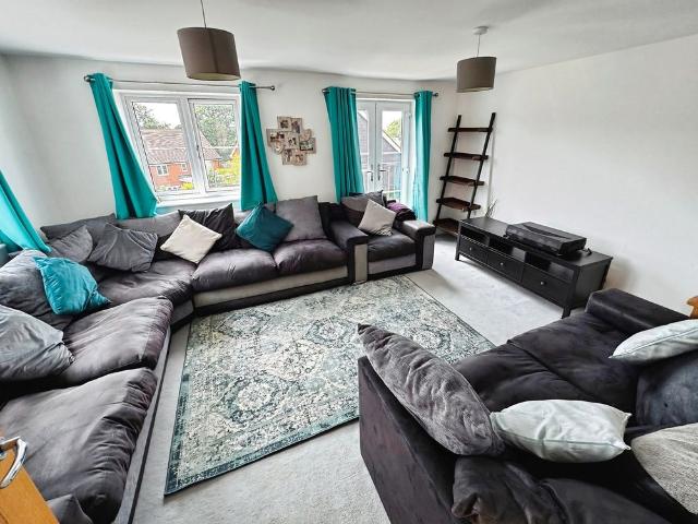 Jubilee Drive, Church Crookham, Fleet, Hampshire, GU52