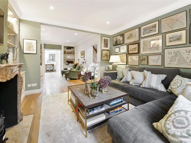 Jubilee Place, Chelsea, London SW3, 4 bed terraced house to rent, £12,000 pcm | PrimeLocation