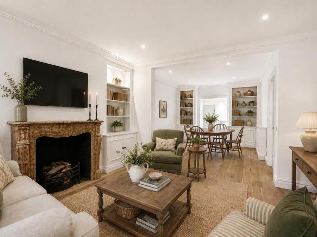 Jubilee Place, London, SW3 4 bed terraced house to rent £12,000 pcm £2,769 pw