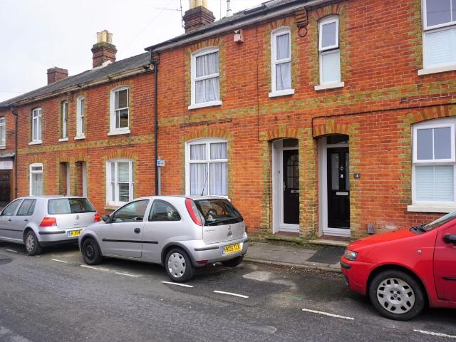 Jubilee Road, Basingstoke, Hampshire RG21, 3 bed terraced house to rent, £1,600 pcm | PrimeLocation