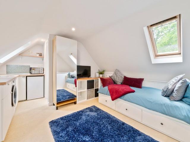 Jubilee Road, Finchampstead, Wokingham, Berkshire RG40, Maisonette to rent, £900 pcm | PrimeLocation