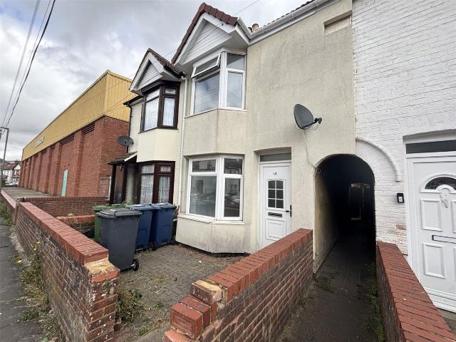 Jubilee Road, High Wycombe, Buckinghamshire HP11, 3 bed semi detached house to rent, £1,700 pcm | PrimeLocation