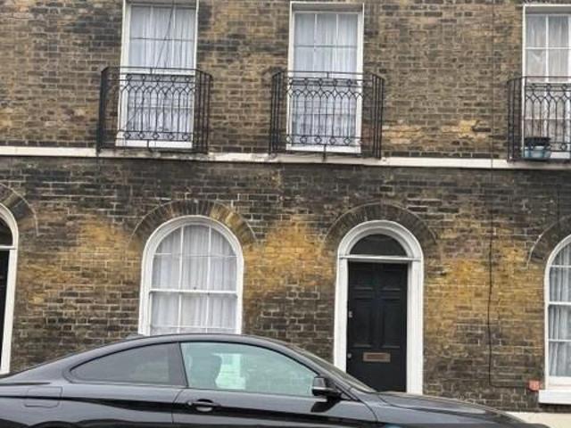 Jubilee St, London, E1 3 bed terraced house to rent £3,250 pcm £750 pw