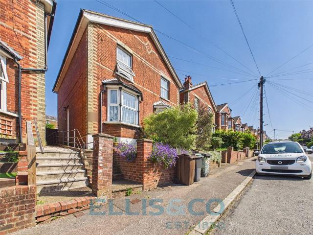 Judd Road, Tonbridge, Kent TN9, 2 bed semi detached house to rent, £1,695 pcm | PrimeLocation