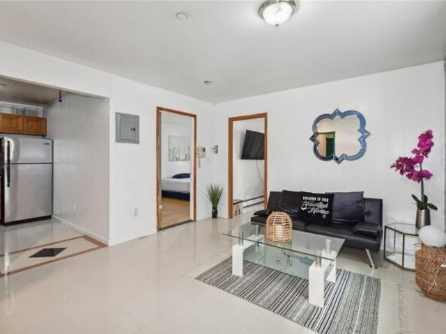 Judge St Unit A, Elmhurst, Condo For Sale