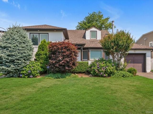 Judith Ln, Oceanside, Home For Sale