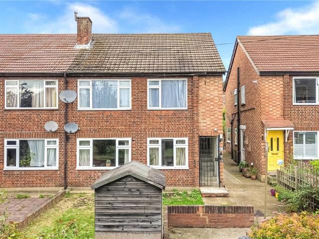 Julia Court, Pendlestone Road, Walthamstow, London E17, 2 bed flat to rent, £1,800 pcm | PrimeLocation