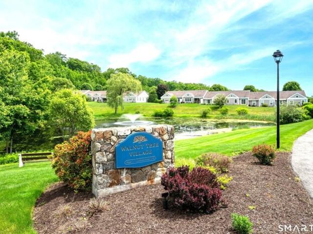 Julia Ct Unit,newtown, Condo For Sale