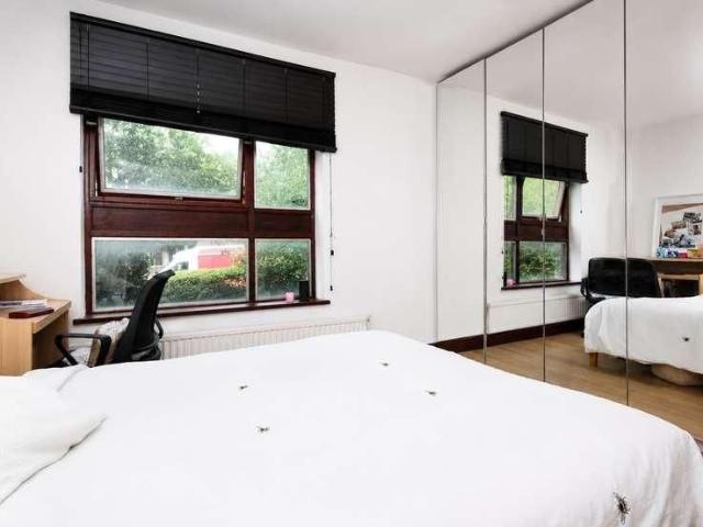 Julian Court, Camden Road, Camden Town, NW1