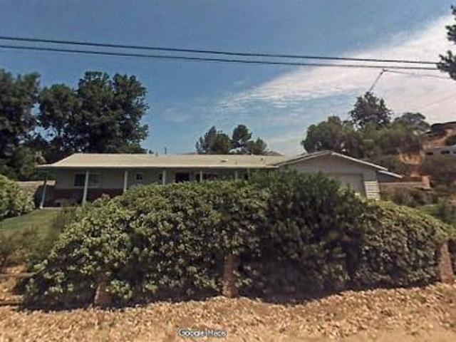 Julian Ave
