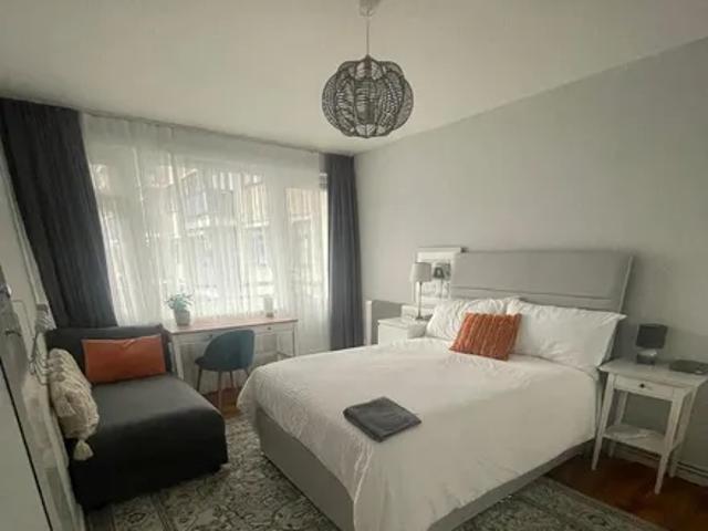 Juliet House, Regan Way, London, N1 6PL, United Kingdom | 3 bed apartment for rent #134395255 | Rentberry
