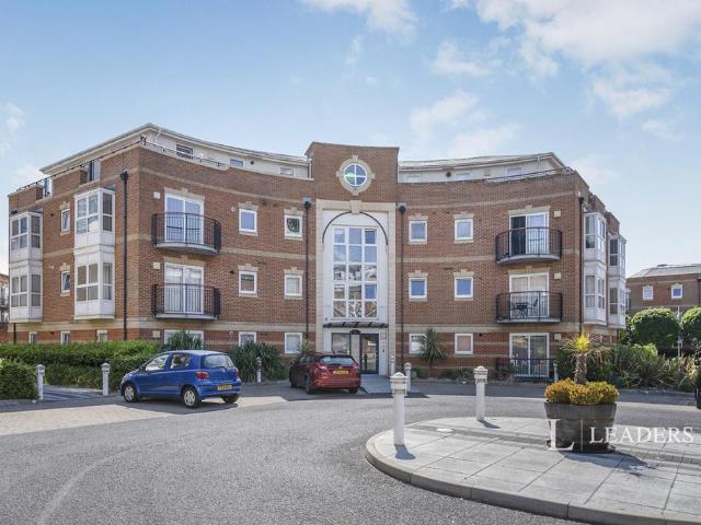 Jupiter Court, Gunwharf Quays, PO1 1 bed flat to rent £1,550 pcm £358 pw