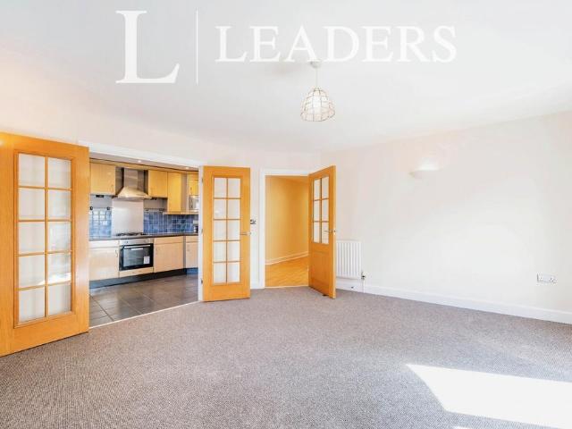 Jupiter Court, Gunwharf Quays. 2 bed flat to rent £1,550 pcm £358 pw