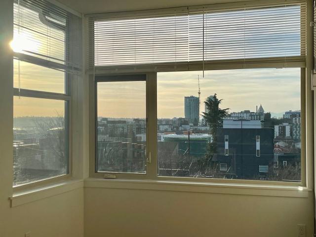 Jupiter Studio Apartment for Rent at 155 17th Ave, Seattle, WA 98122 Minor