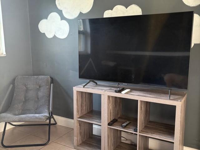Just a furnished Room For Rent