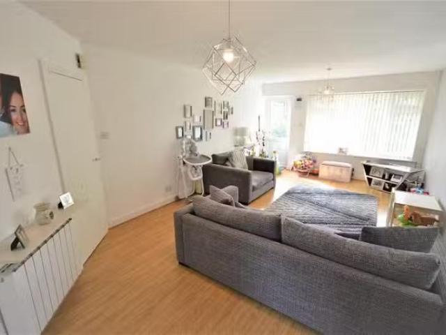 New Dixon Court, Cheadle, 2 bedroom, Apartment