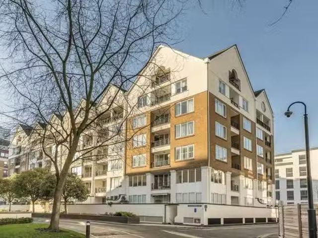 Deal! Flat to rent in The Quadrangle, Chelsea Harbour SW10