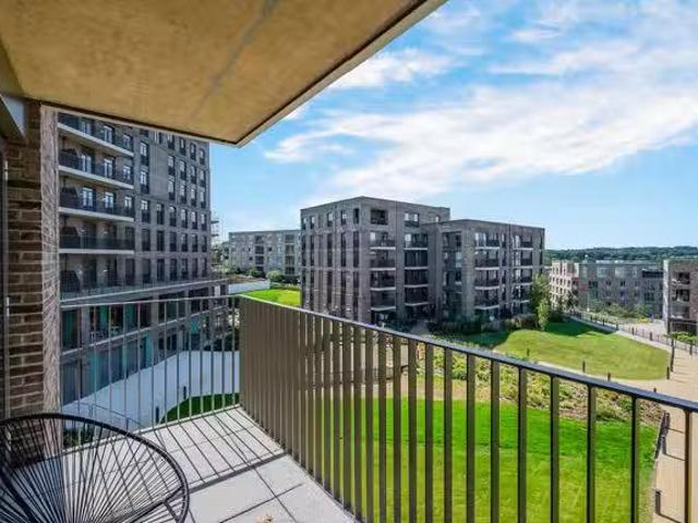 Unique Flat to rent in Wolff House, Ridgeway Views, London NW7.