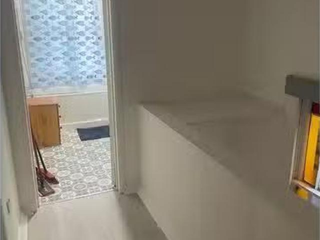 Cozy Flat to rent in Princess Road, London NW6