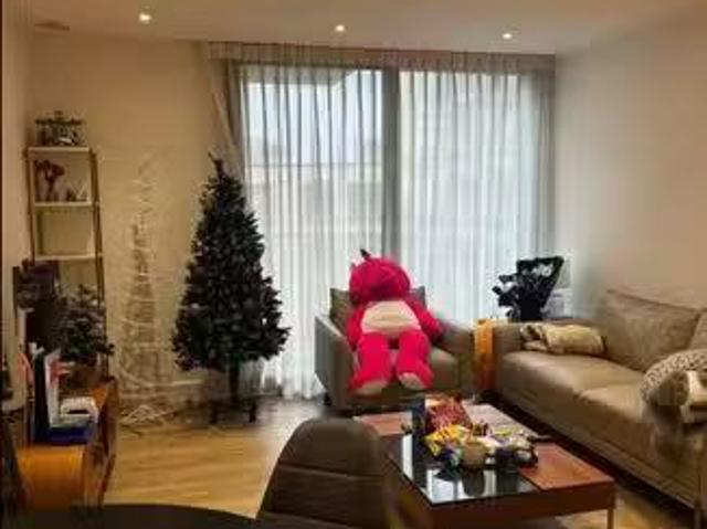 Cozy Flat to rent in Stable Walk, London E1