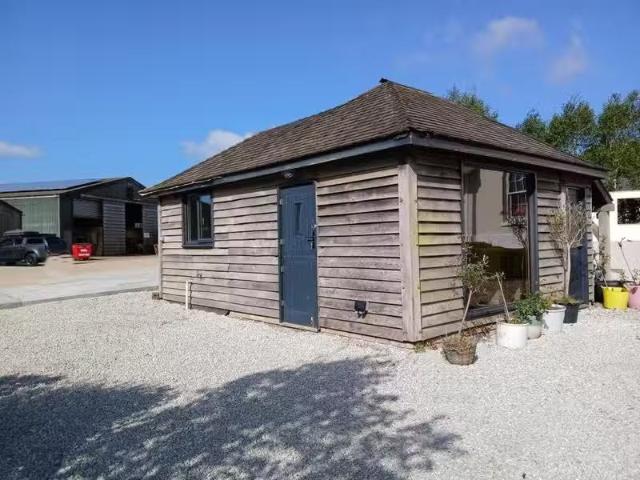 Nice House for rent in Great Cauldham Cottage, Cauldham Lane.