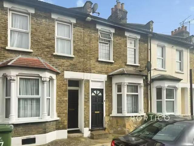 Rental! House for rent in Vernon Road, London, E15