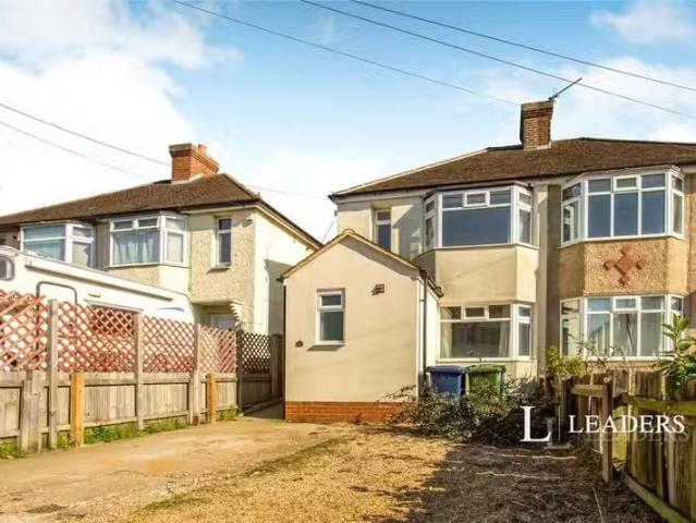 Just in! House share for rent in The Westering, Cambridge, Cam.