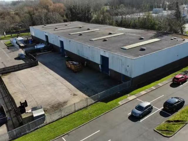 Deal! Property for rent in Unit 7 Lakeside, Industrial Estate.