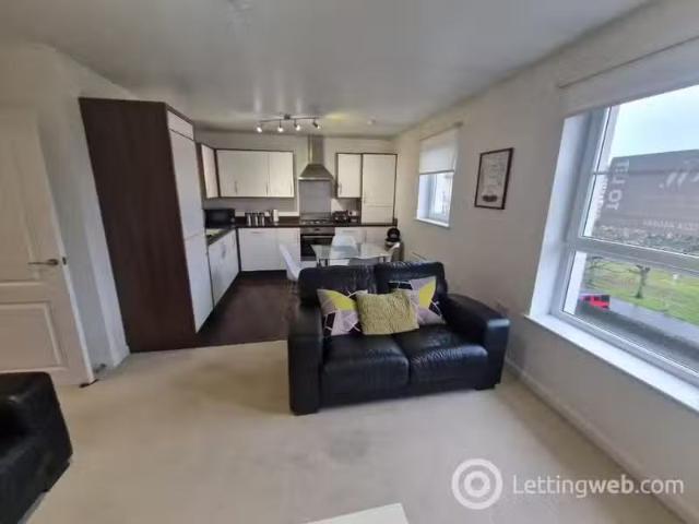 For Rent! Property to rent in 105 Urquhart Road, Urquhart Cour.