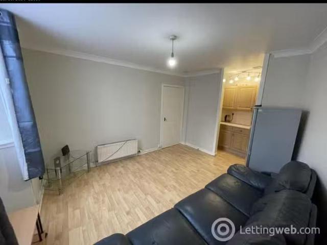 Deal! Property to rent in 13 Dudhope Street, Dundee, DD1 1JT