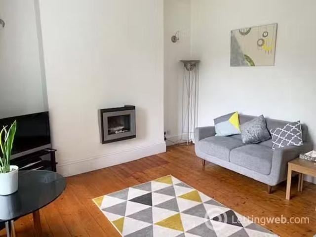 Charming Property to rent in 14b Mount Street, ground floor le.