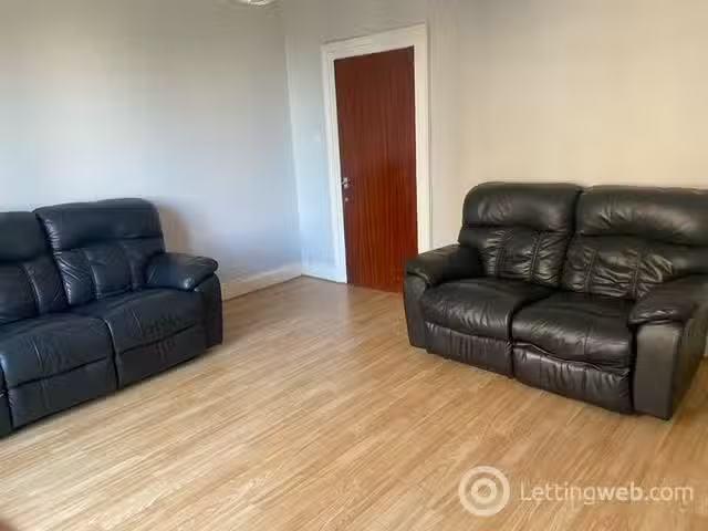 Cheap Property to rent in 42 Cleghorn Street, Dundee