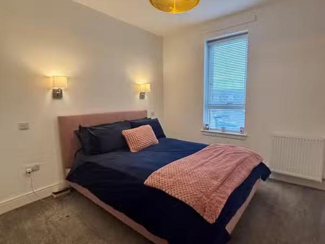 Cozy Property to rent in 46 the Depot, Winterthur Lane, Dunfer.