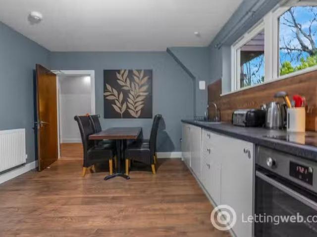 Cheap Property to rent in Craigmillar Park,, Edinburgh, EH16.