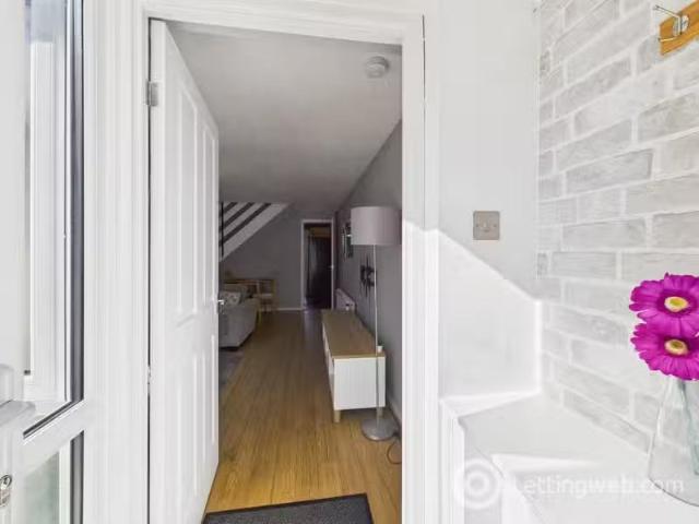 Rental! Property to rent in Curriehill Castle Drive, Balerno.