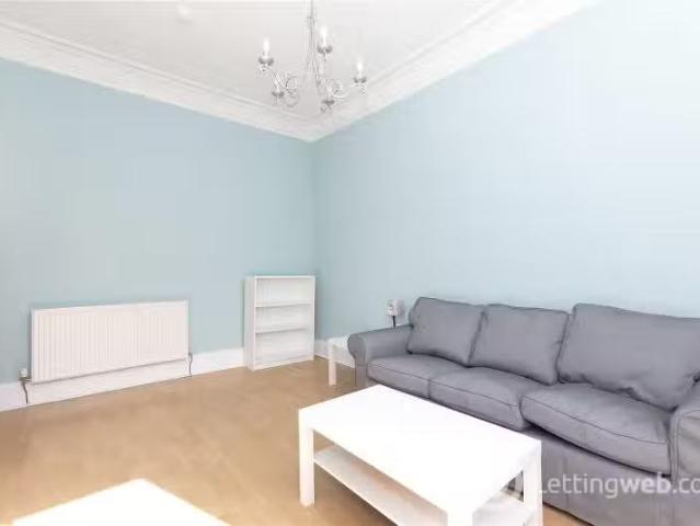 Nice Property to rent in Bath Street, Edinburgh, EH15