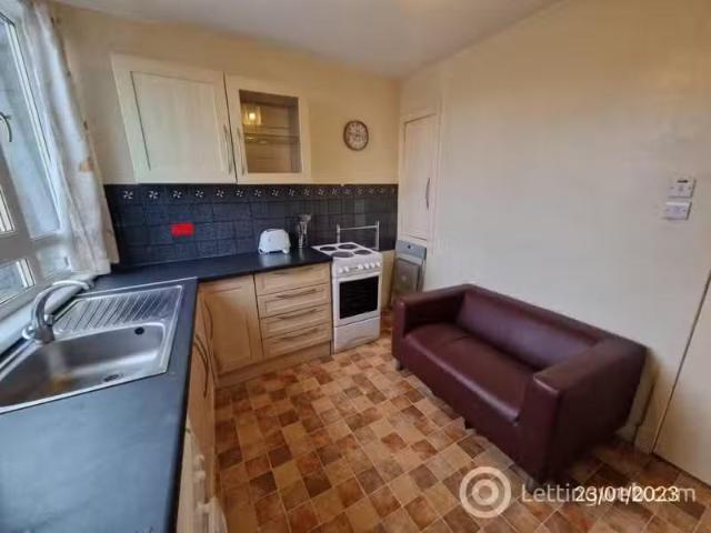 Deal! Property to rent in Baker Street, Top Floor Left, Aberde.