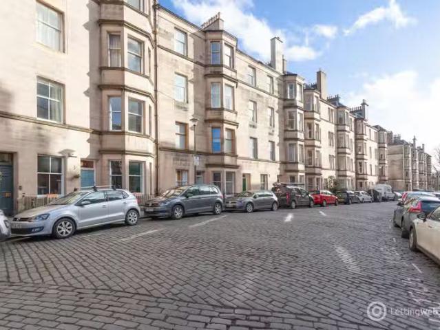For Rent! Property to rent in Bruntsfield Gardens, Bruntsfield.