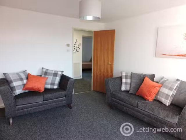 Nice Property to rent in Gairn Road, Holburn, Aberdeen, AB10 6AP