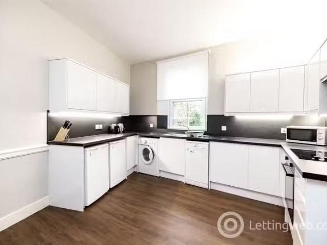 Cozy Property to rent in Esslemont Avenue, Aberdeen, Aberdeens.