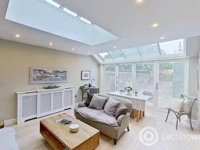 Charming Property to rent in Ferry Road, Edinburgh, EH5