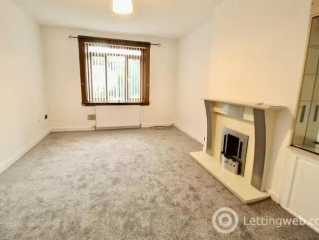 For Rent! Property to rent in Hilton Avenue, Top Floor, AB24