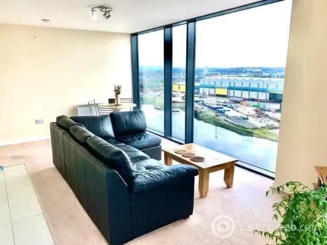 Deal! Property to rent in Meadowside Quay Walk, Glasgow Harbou.