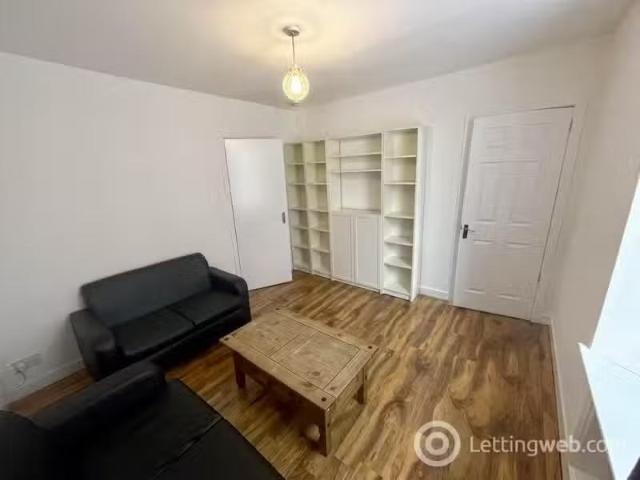 New Property to rent in Seagate, Dundee