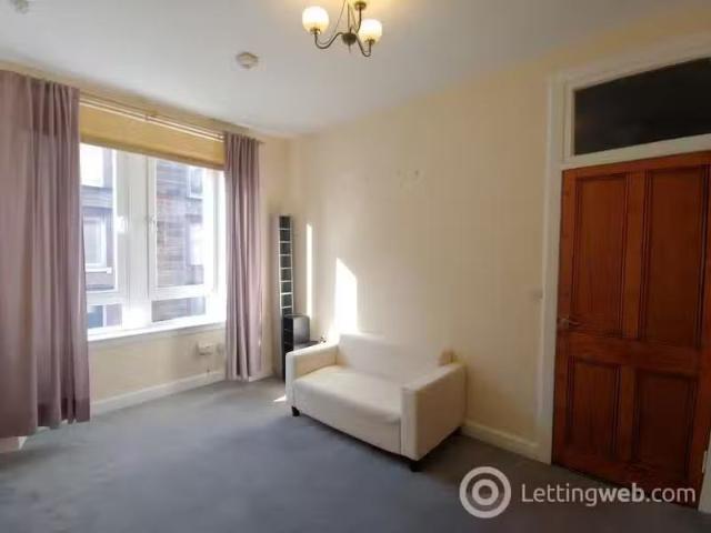 Charming Property to rent in Rossie Place, Edinburgh, EH7