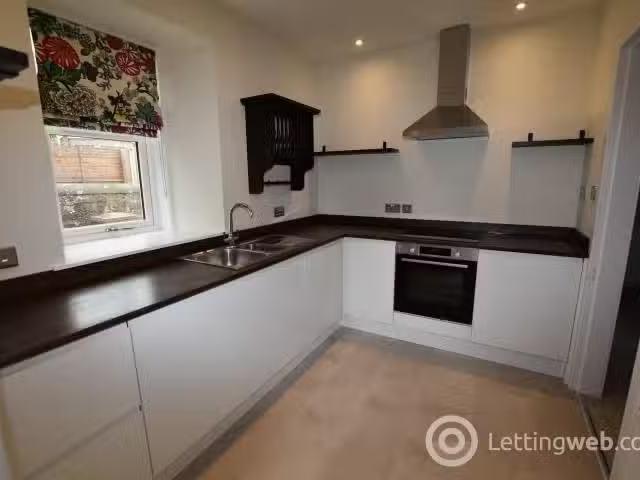Nice Property to rent in Young Street, Elgin