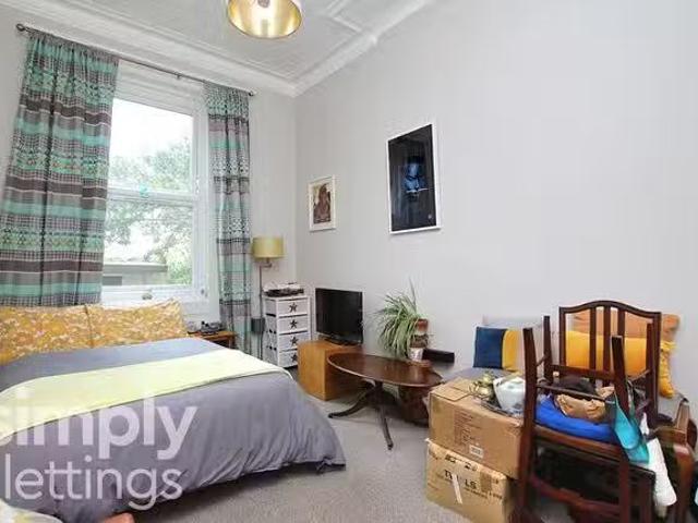 Rental! Studio to rent in Seafield Road, Hove BN3