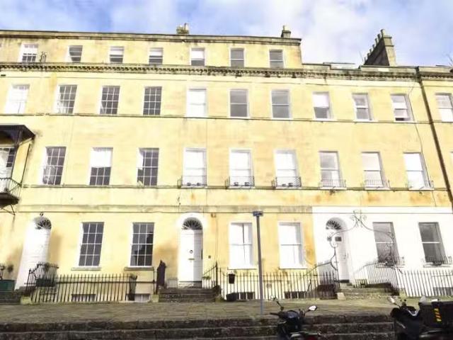 Cozy Studio apartment for rent in Portland Place, Bath, Somers.